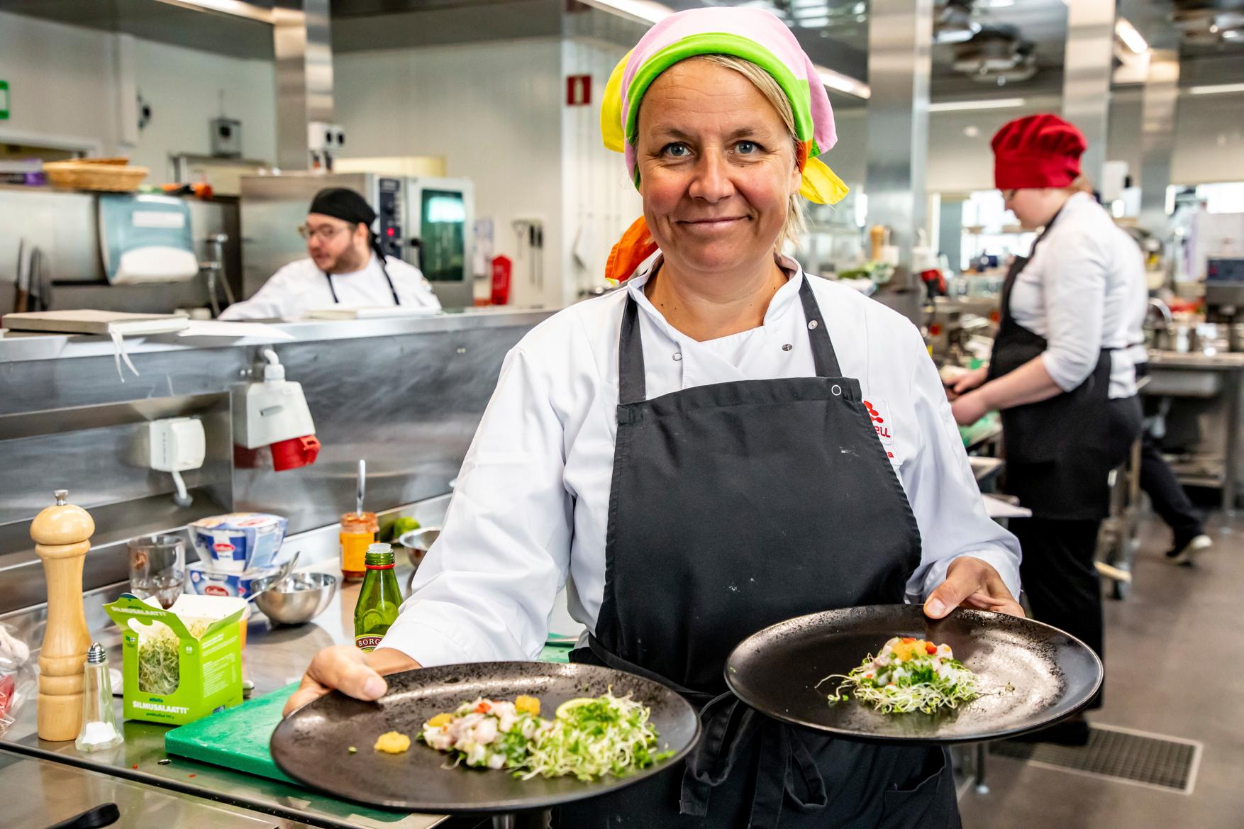 Monimuotokoulutukset - Axxell